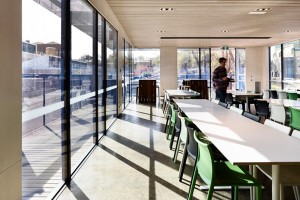 Dining Room Wrapped In Faceted Aluminum Sheets / Billard Leece ...